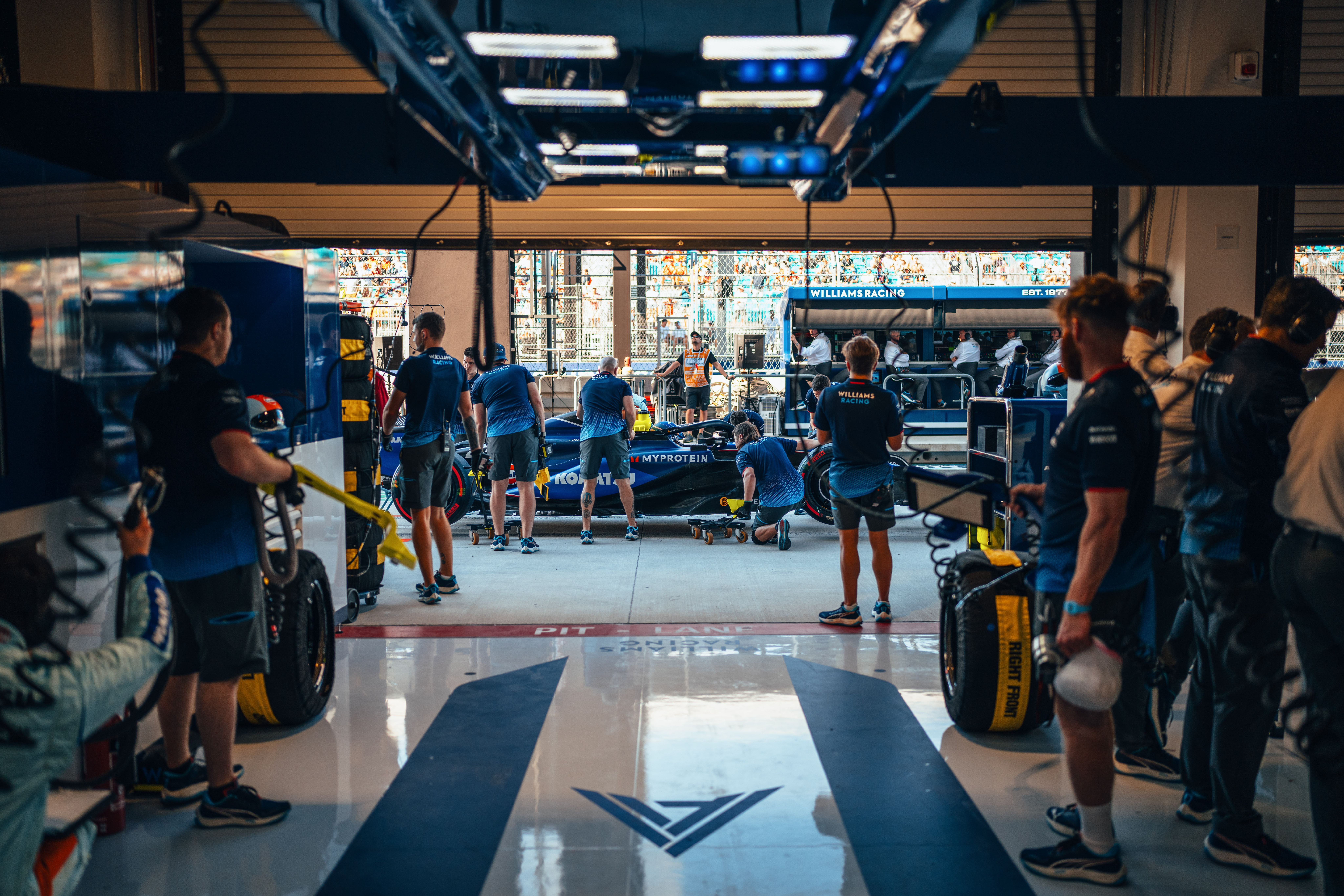 WATCH: Inside the Williams Racing garage during Miami Grand Prix ...