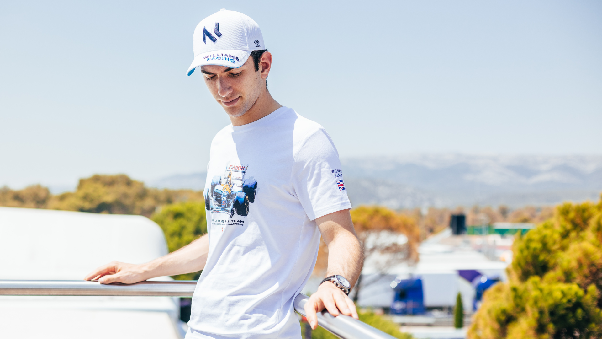 Shop the 'Red 5' range | Atlassian Williams Racing