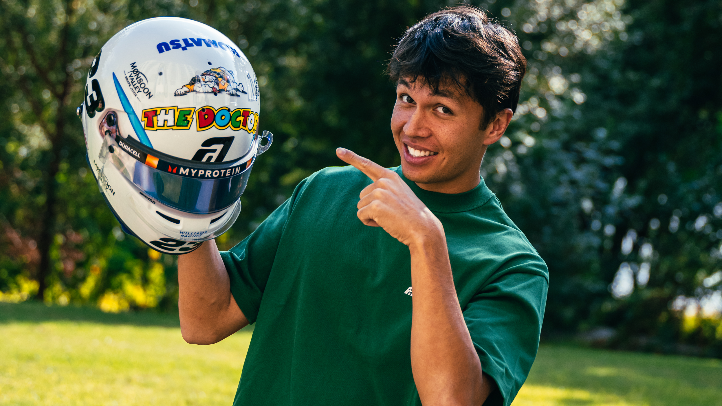 The story behind Alex Albon’s 100th race helmet | Atlassian Williams Racing