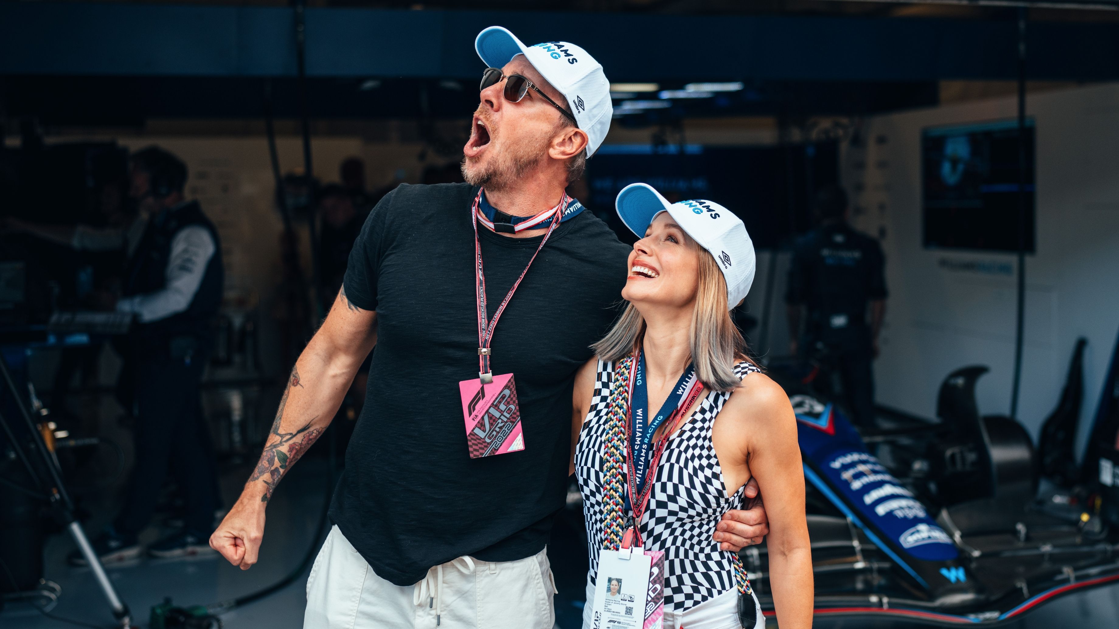 Kristen Bell and Dax Shepard with Williams Racing at the 2022 Formula ...