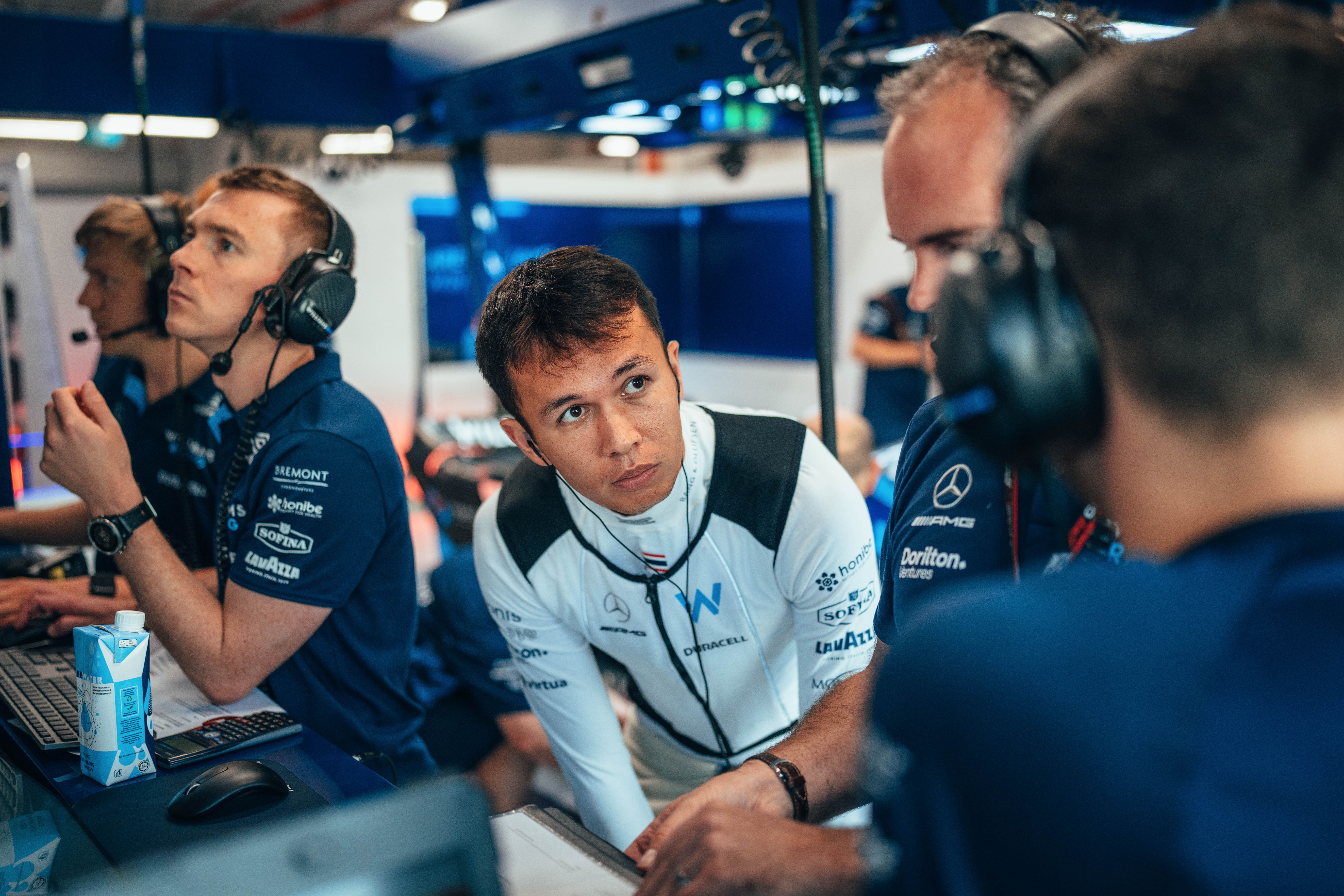 In Photos: Our best shots from Singapore | Atlassian Williams Racing