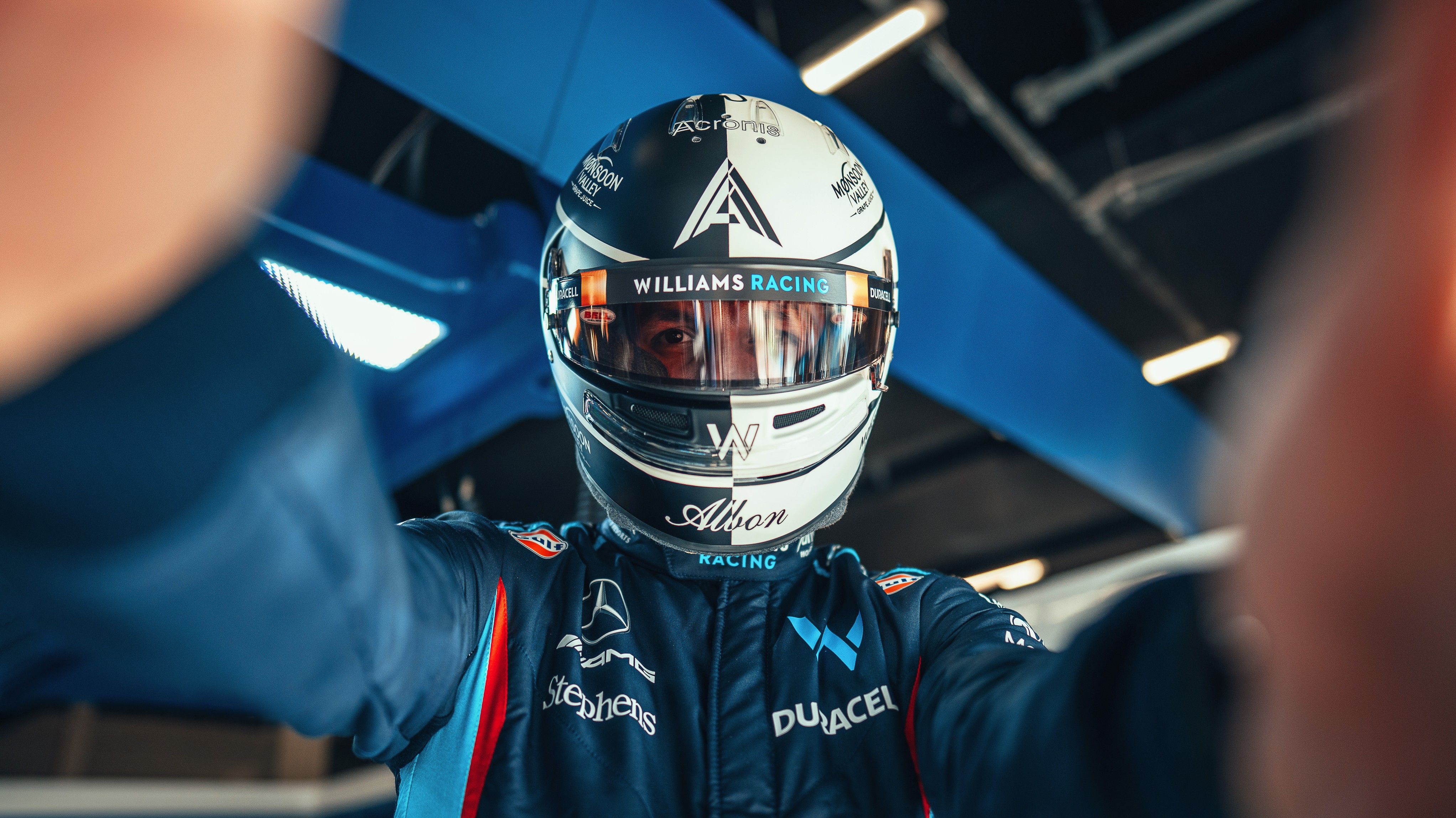 In Photos: Alex Albon’s stylish helmet for Silverstone | Atlassian ...