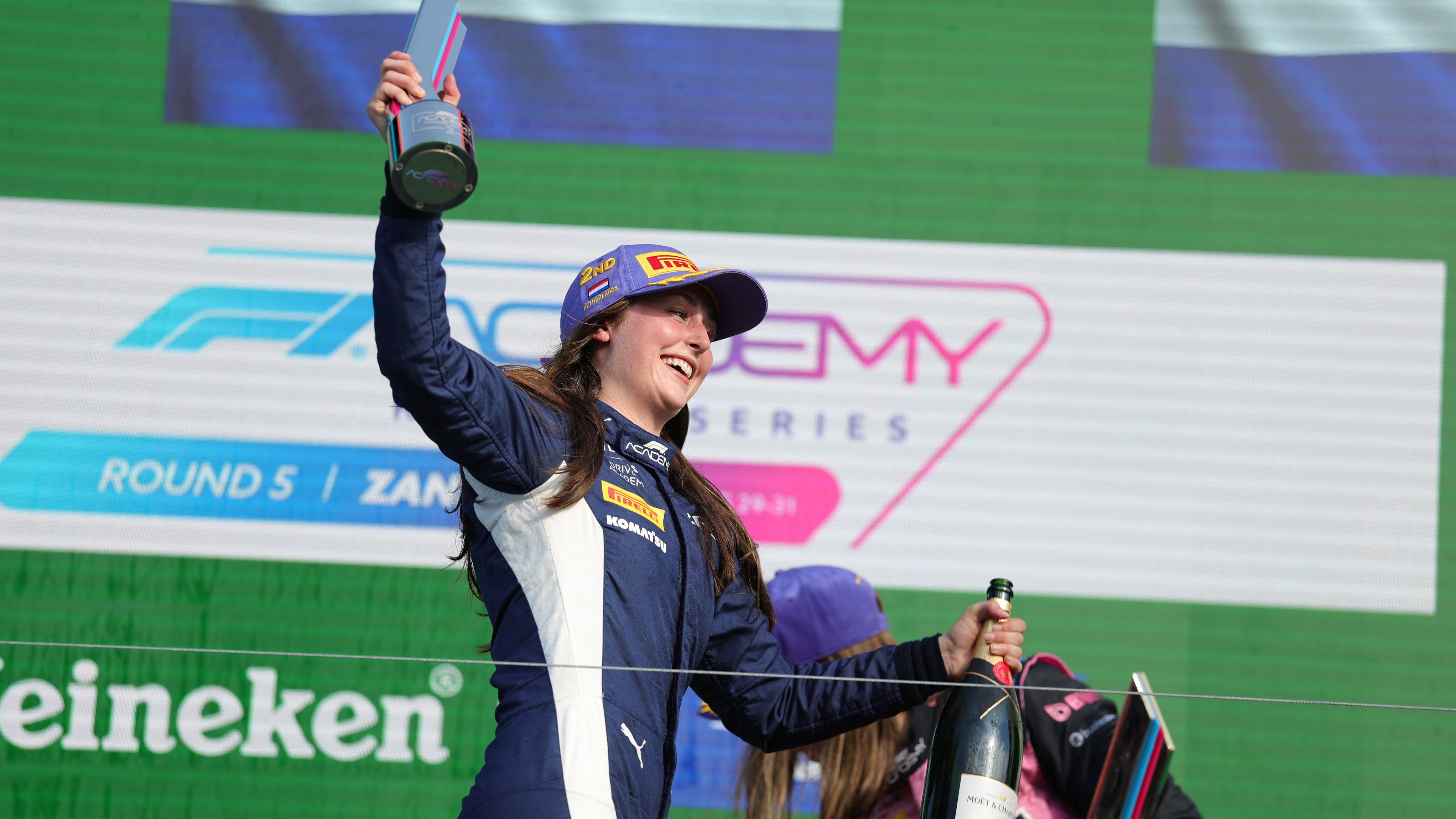 Academy Preview: Marina Bay Awaits for Lia Block | Atlassian Williams ...